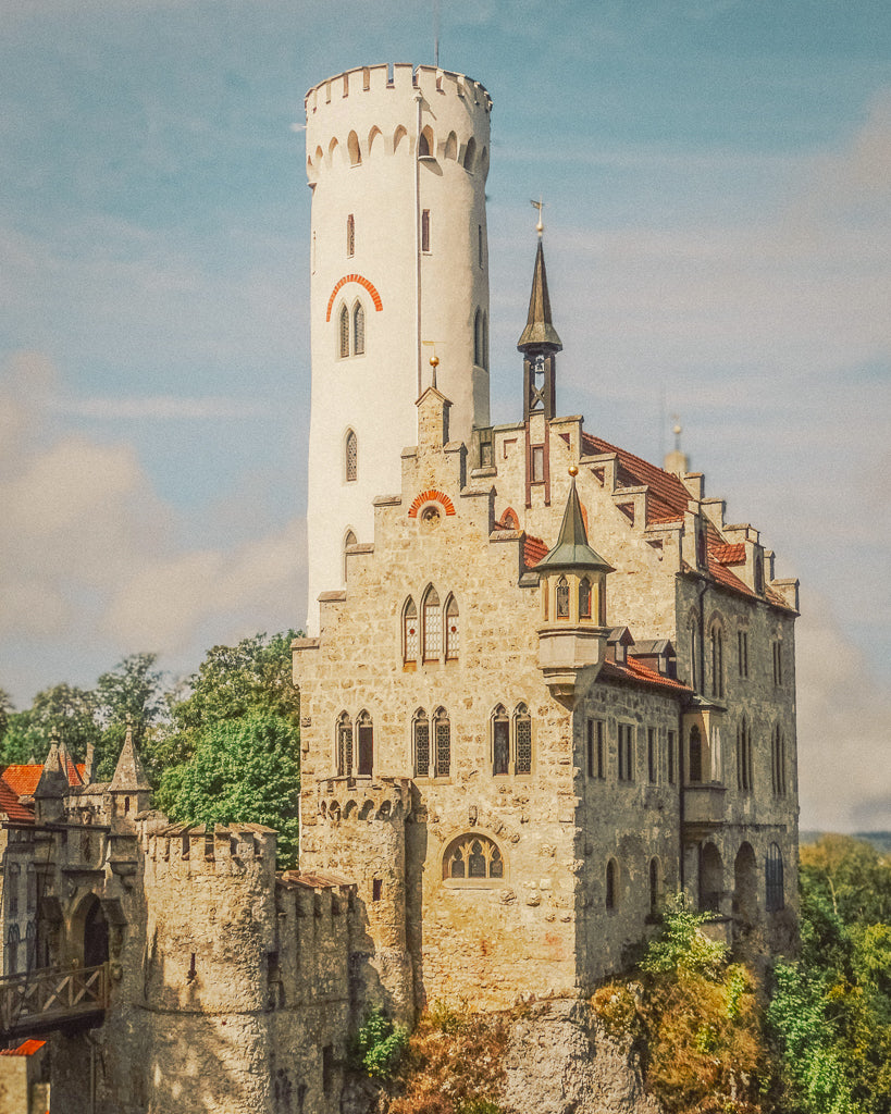 Buy a Travel eSIM for Liechtenstein | High Speed Mobile Data | SIMOVO